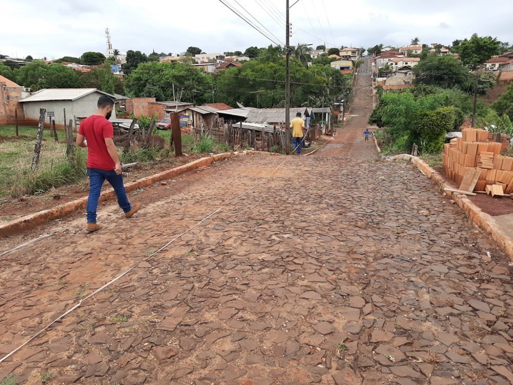 PREFEITURA REALIZA MEDIÇÃO DE RUAS PARA PAVIMENTAÇÃO EM PAVER NO BAIRRO ...