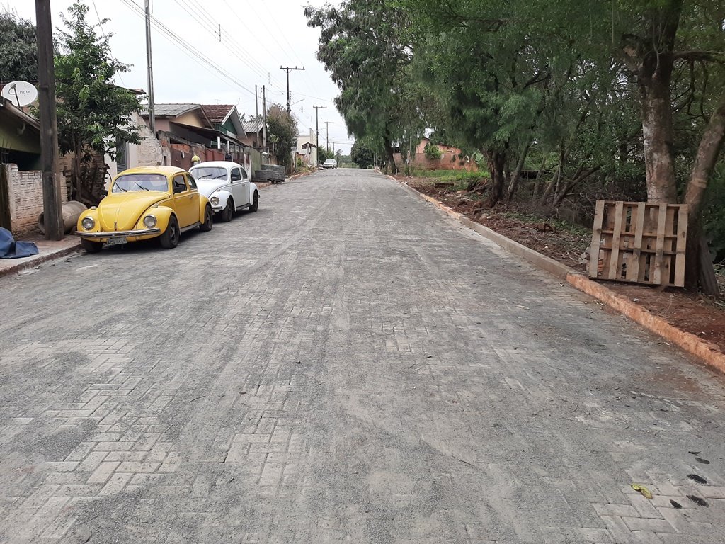 Fotos PAVIMENTAÇÃO EM PAVER - RUA ELOY DE MELLO GUIDES Prefeitura ...