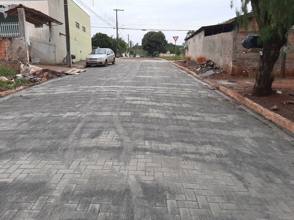 Fotos PAVIMENTAÇÃO EM PAVER - RUA ELOY DE MELLO GUIDES Prefeitura ...