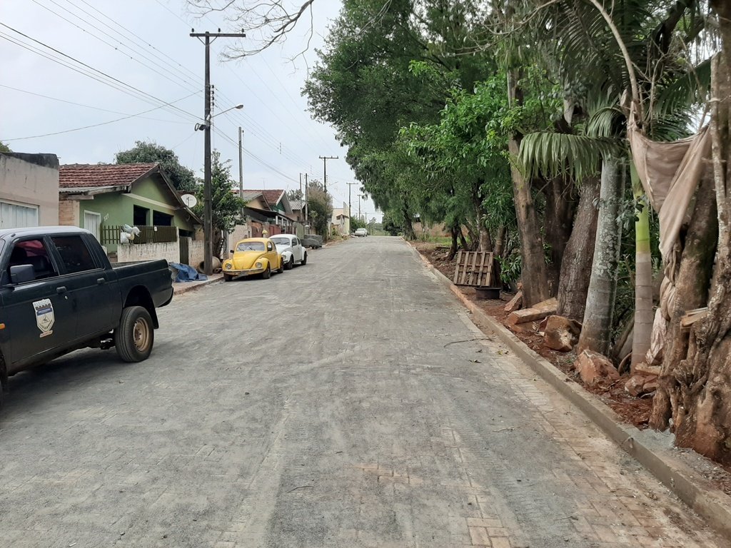 Fotos PAVIMENTAÇÃO EM PAVER - RUA ELOY DE MELLO GUIDES Prefeitura ...